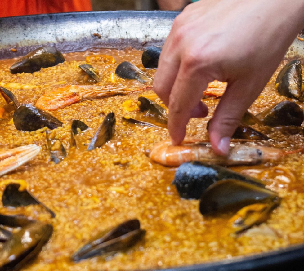 Virtual Workshop & Paella Workshop Barcelona | Team Building